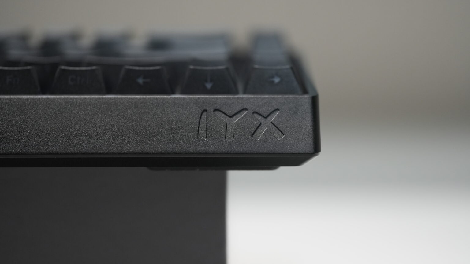 IYX MU68 PRO – DPQP | ゲーミングデバイスの総合情報サイト