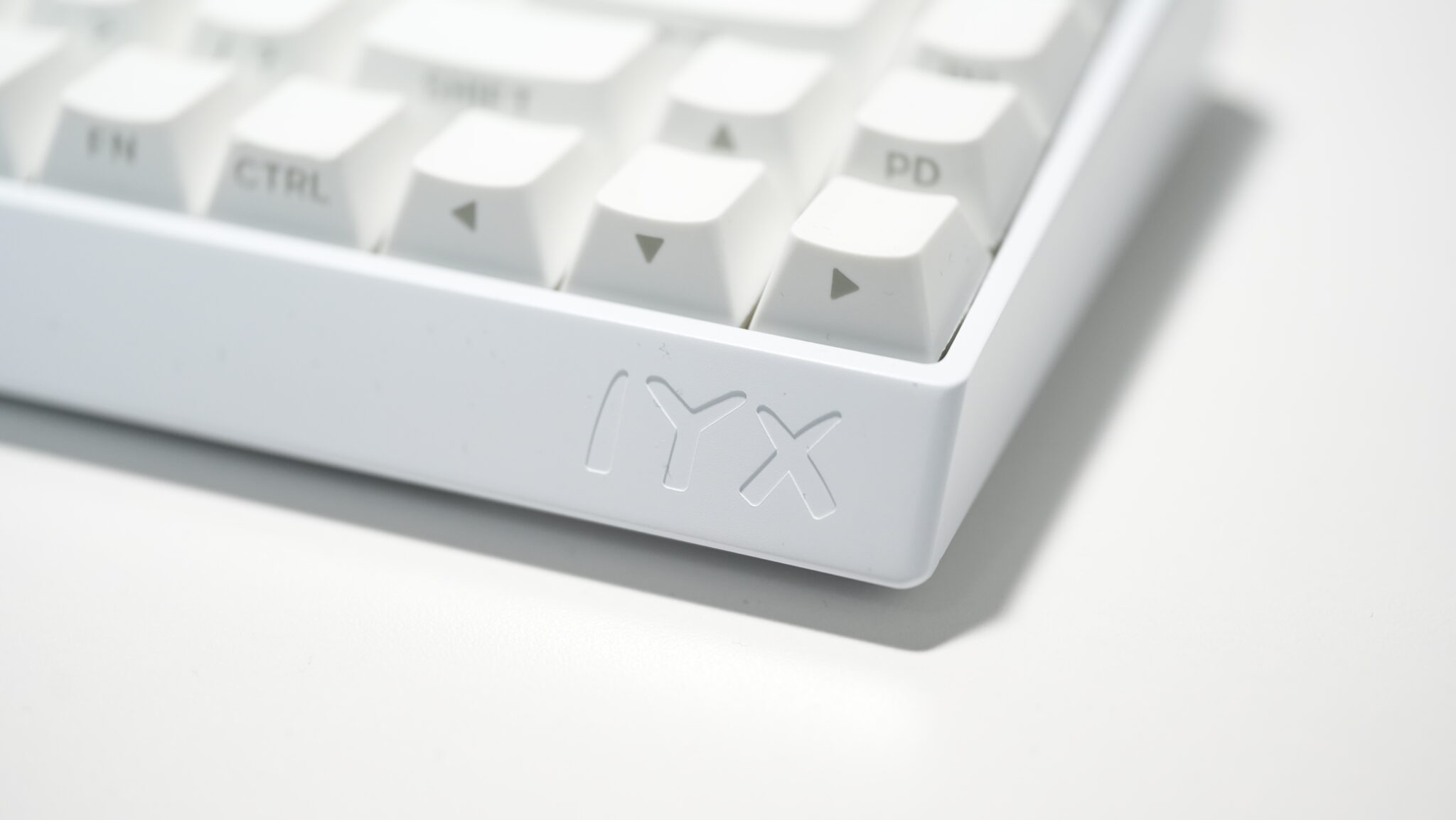 IYX MU68 PRO – DPQP | ゲーミングデバイスの総合情報サイト